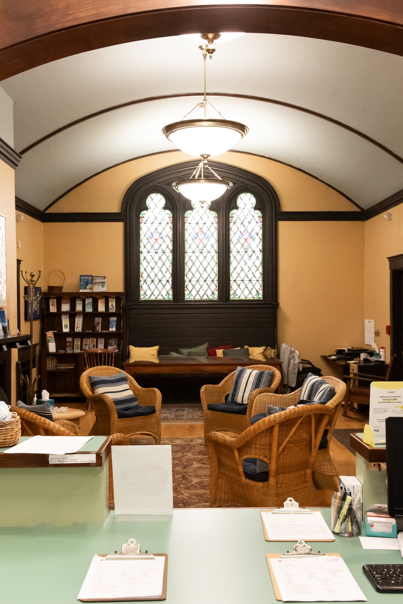 Medical Clinic - Good Neighbor Health Clinic & Red Logan Dental Clinic