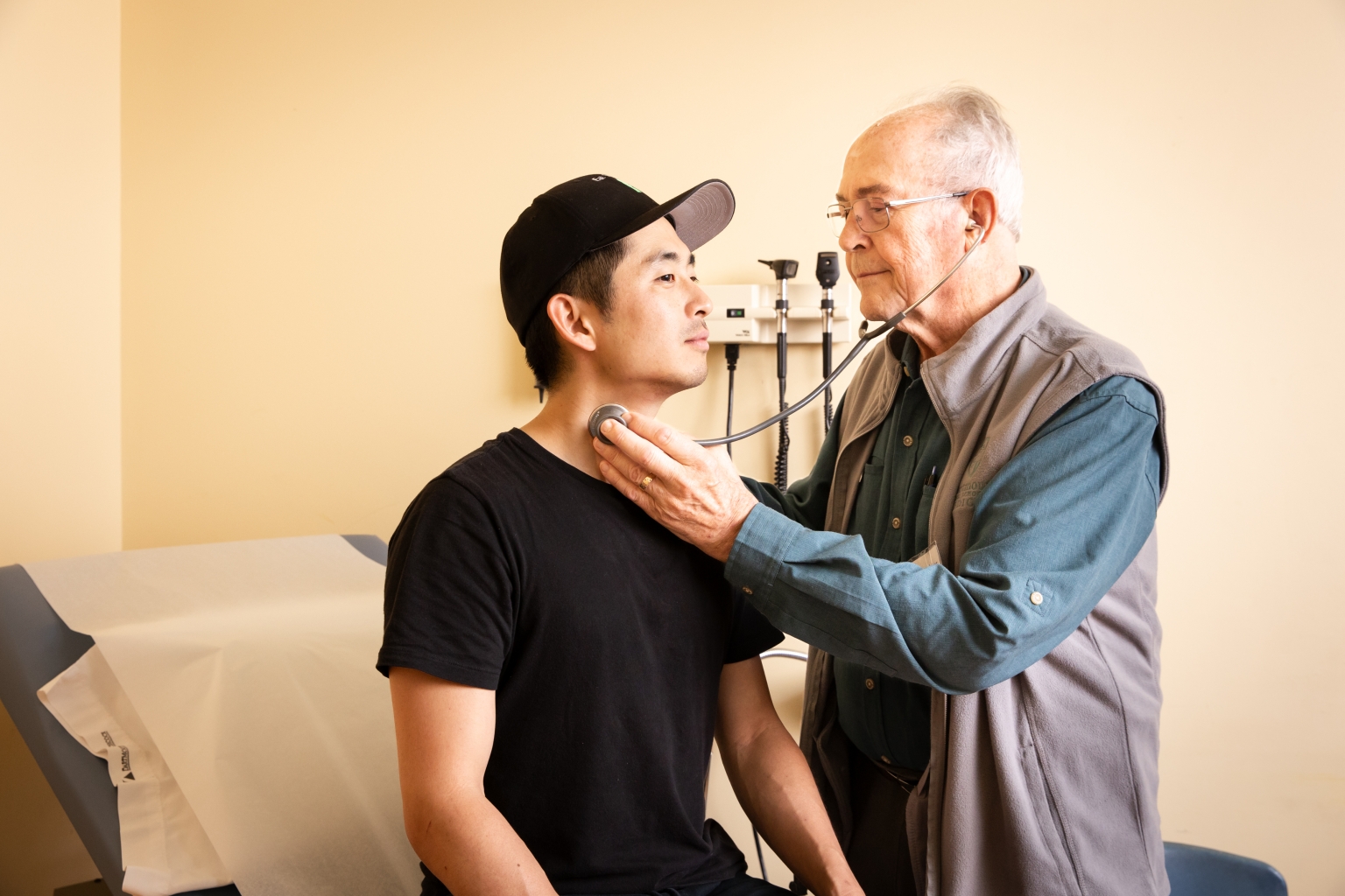 Medical Clinic - Good Neighbor Health Clinic & Red Logan Dental Clinic